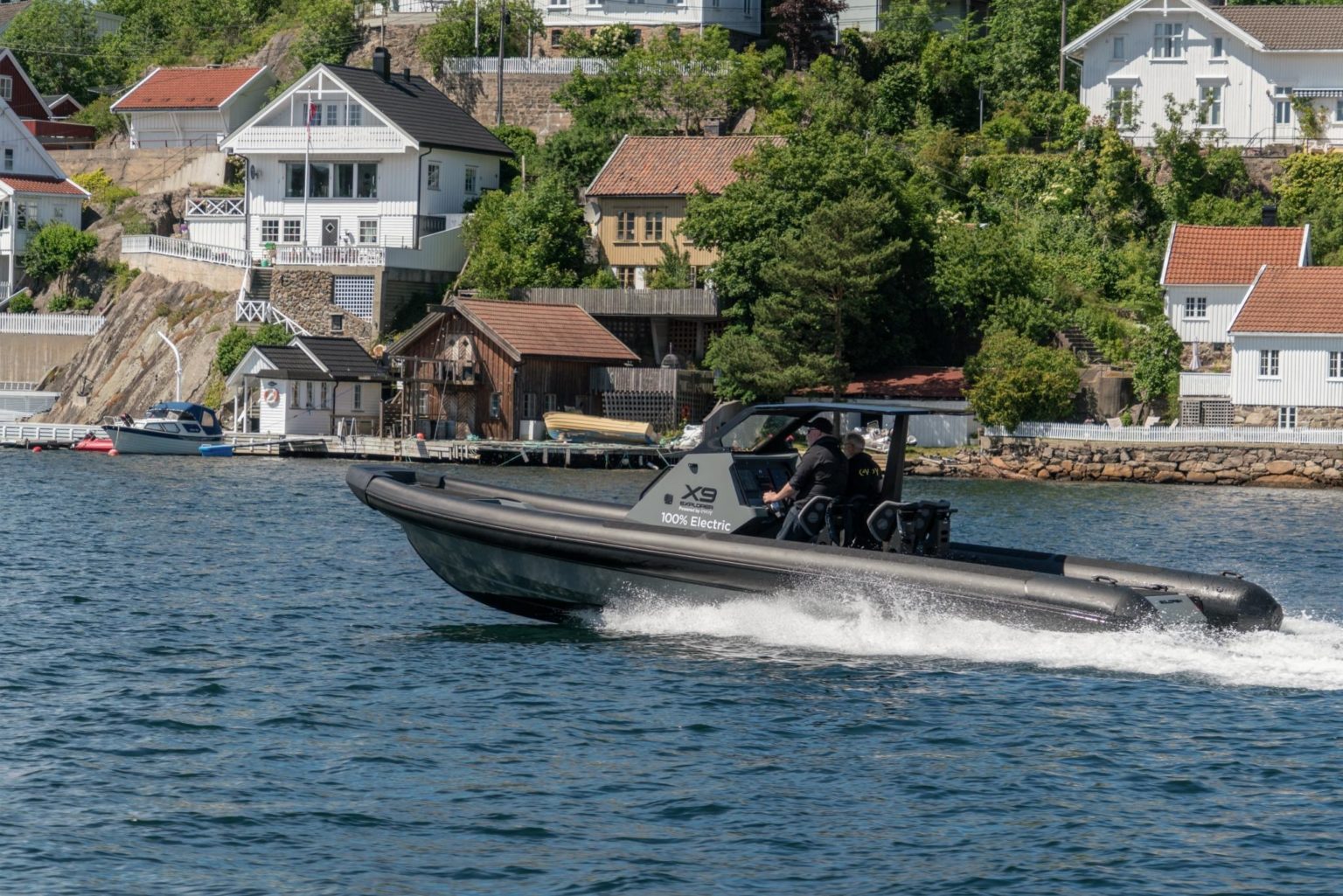 300+ HP ELECTRIC OUTBOARD - WORLD PREMIERE AT CANNES